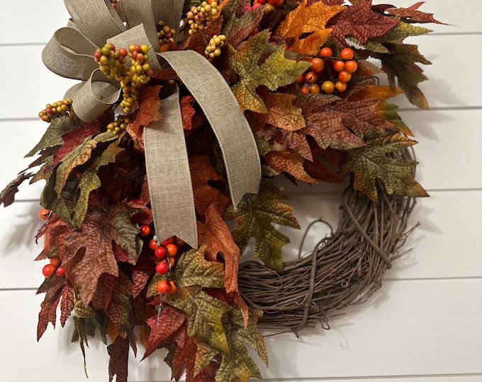 Beige Maple Leaf Wreath / Fall Maple Wreath / Maple Leaf & White Berry ...