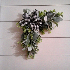 Farmhouse Corner Swag, Small Greenery Garland, Corner Wall Hanging ...