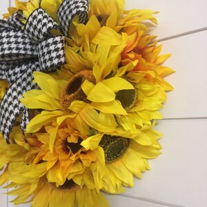 Sunflower Mini Wreath, Small Sunflower Wreath for Apartment, Large ...
