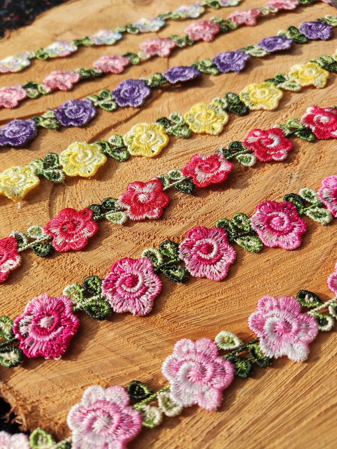 Single Flower Pattern Embroidered Trim/ Floral Lace 1 Yard DIY Sewing ...