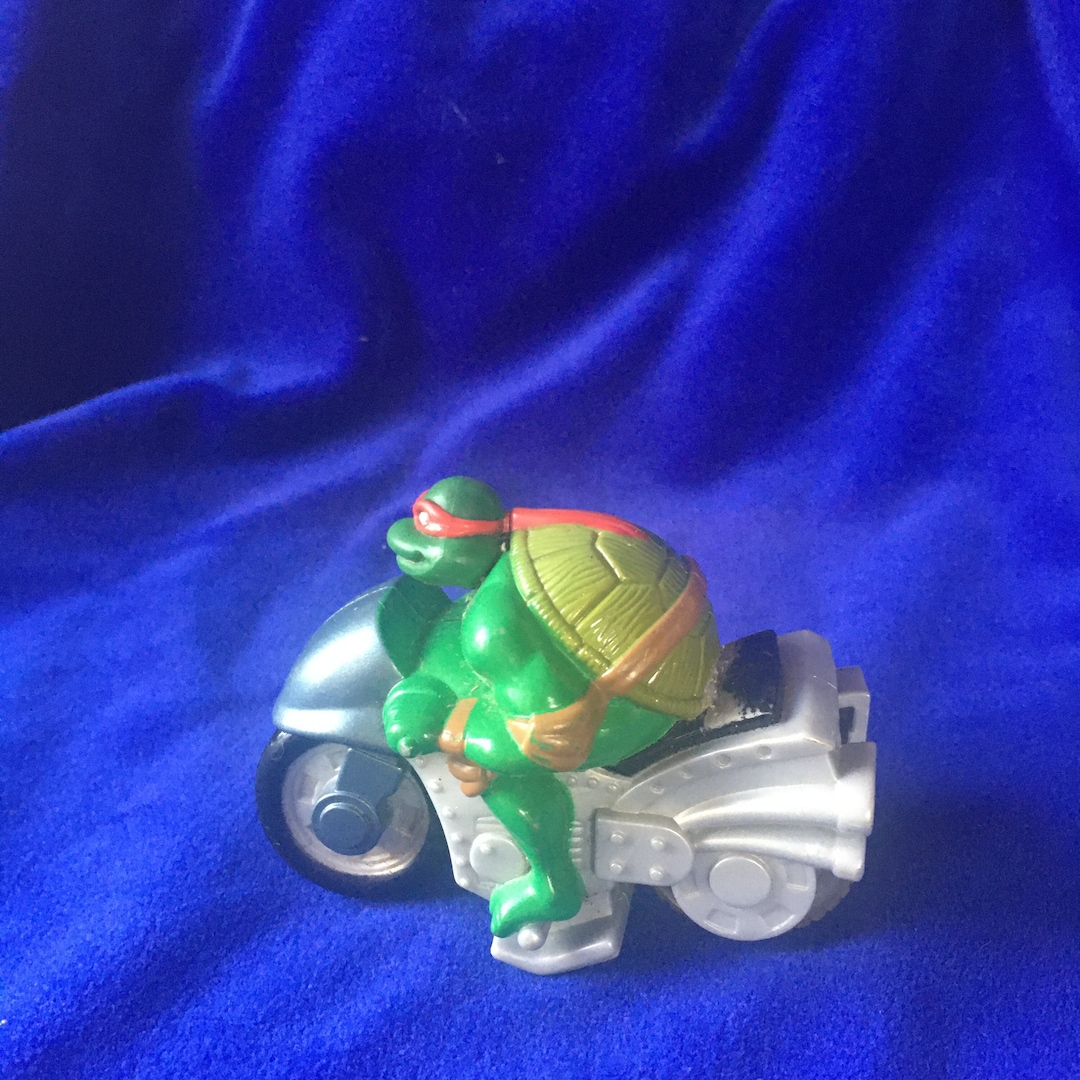Vintage 2003 Teenage Mutant Ninja Turtles Raphael on Motorcycle Action ...