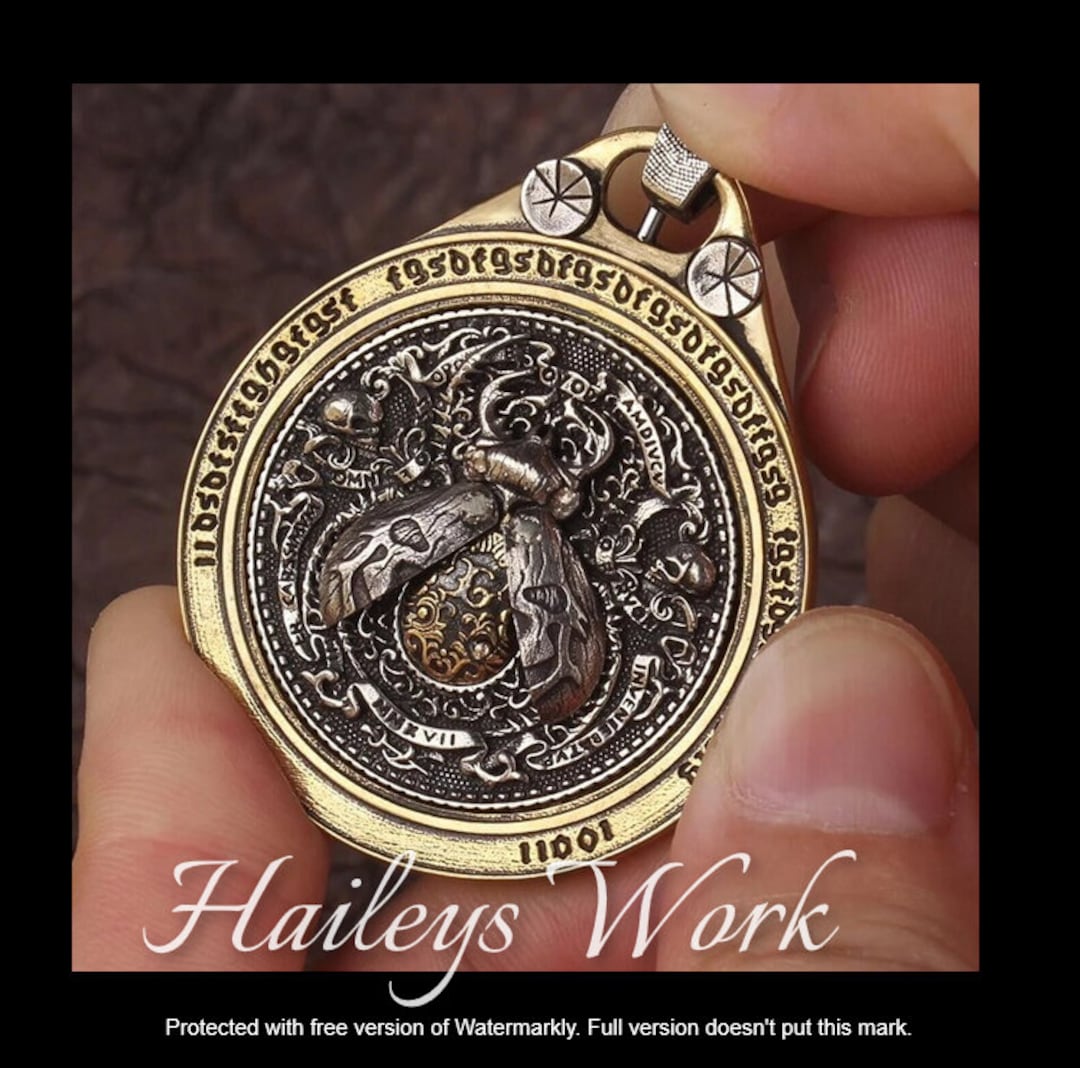 Moving Coin Gold Scarab Beetle Roman Booteen Style Wings Open Gold Egg ...