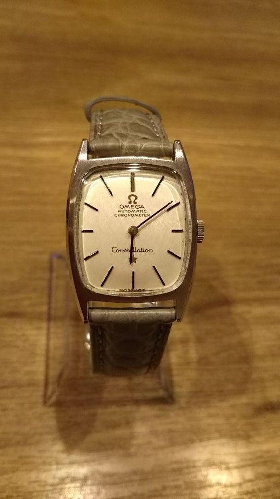 vintage omega mechanical wind - Gem