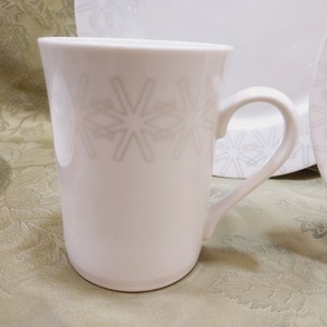 Winter Ballet Studio Nova 4 Piece 4 Place Setting 16 Pieces Total # ...