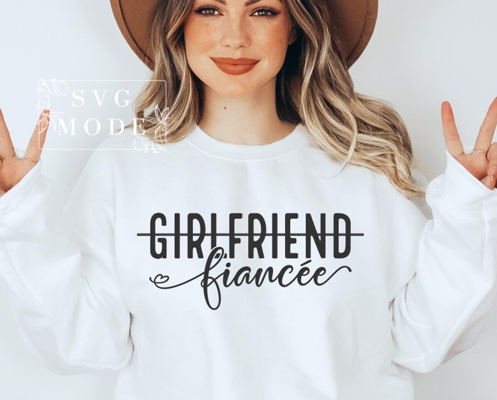 Girlfriend Fiancee SVG PNG PDF, Fiancee Svg, Future Mrs Svg, Engaged ...