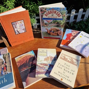 Gorgeous Collection of 11 Classic Used Vintage Children's Books. One ...