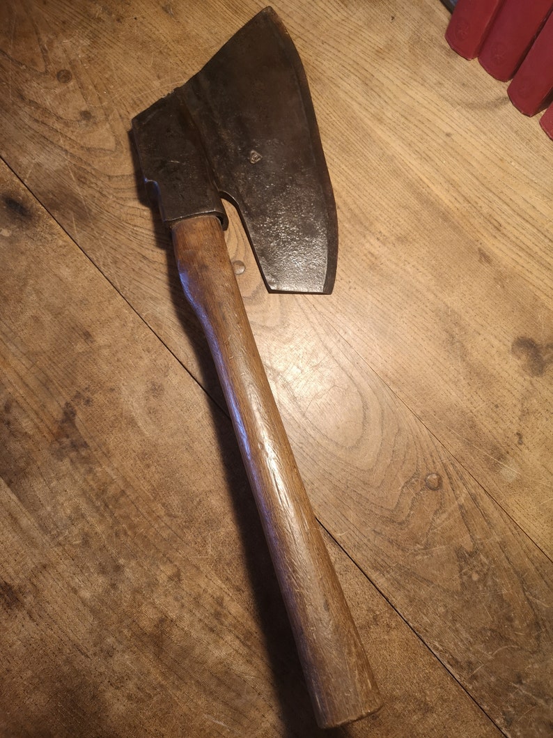 Antique Axe - European Goosewing Single Bevel Broad Axe - historic True ...
