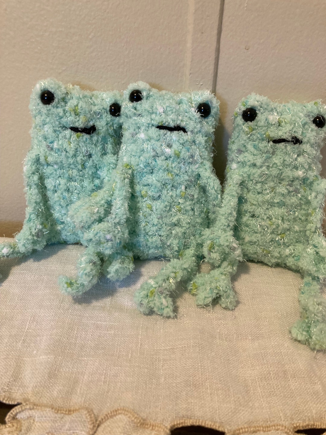 Fuzzy Leggy Froggy - Etsy