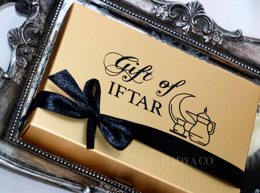Gift of Iftar Giftbox Filled With Zam Zam Water, Medjool Dates and ...