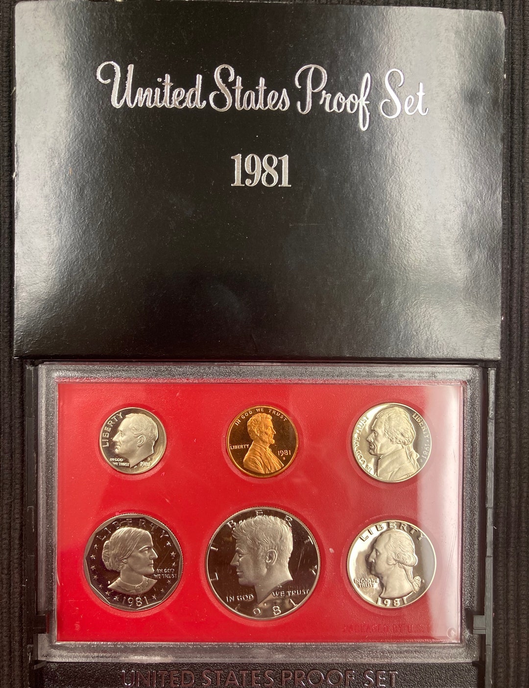 1981 United States Mint Proof Set in Original Box With Susan B Anthony ...