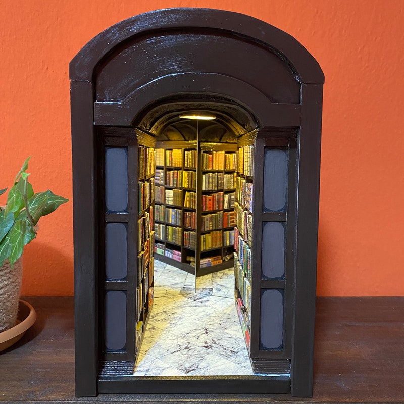Bookshelf Diorama - Etsy