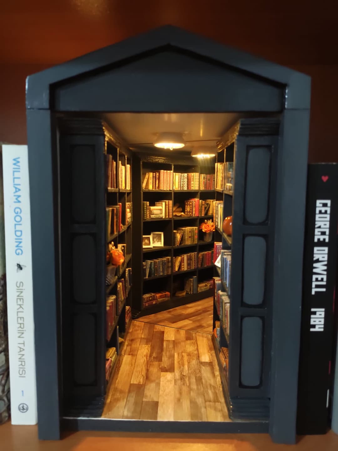 Handmade Library Book Nook | Christmas Bookshelf Insert Diorama With ...