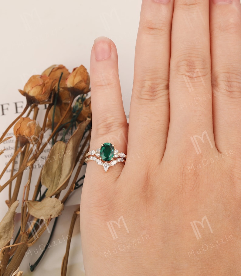 Green Gemstone Bridal Set// Emerald Proposal Ring for Girl// - Etsy