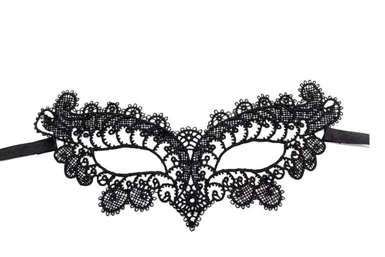 Sexy Lace Mask Women Man Eye Masquerade Halloween Party Ball Cosplay ...