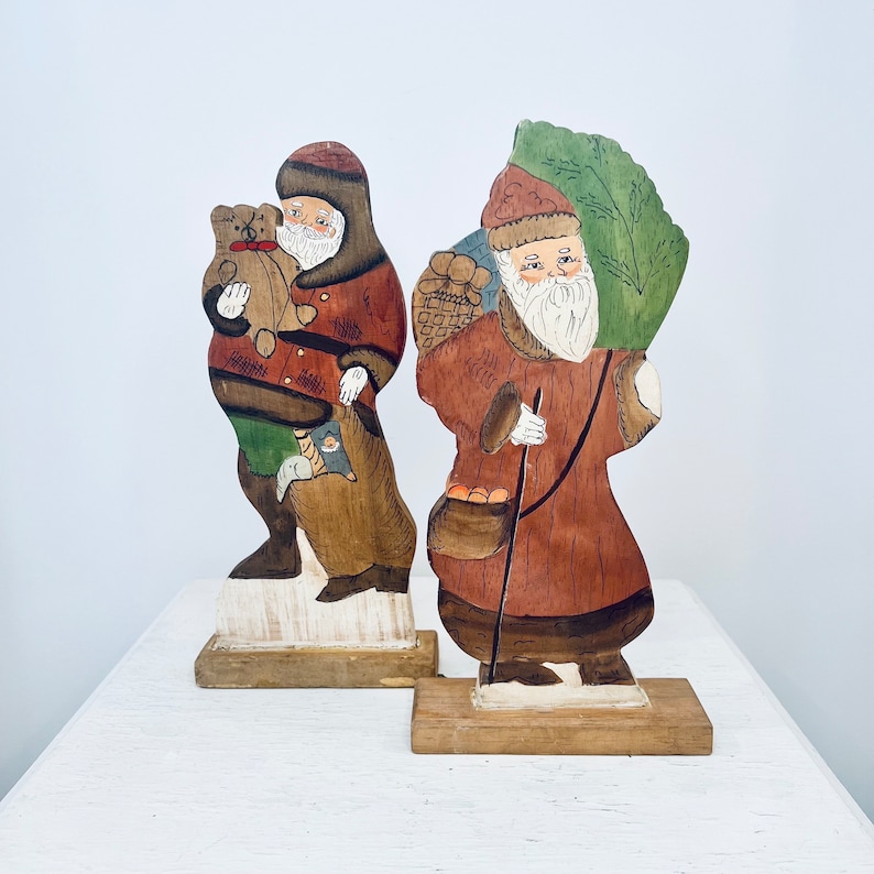Vintage Wood Santa Figurines Folksy Christmas Hand Carved Folk Art ...