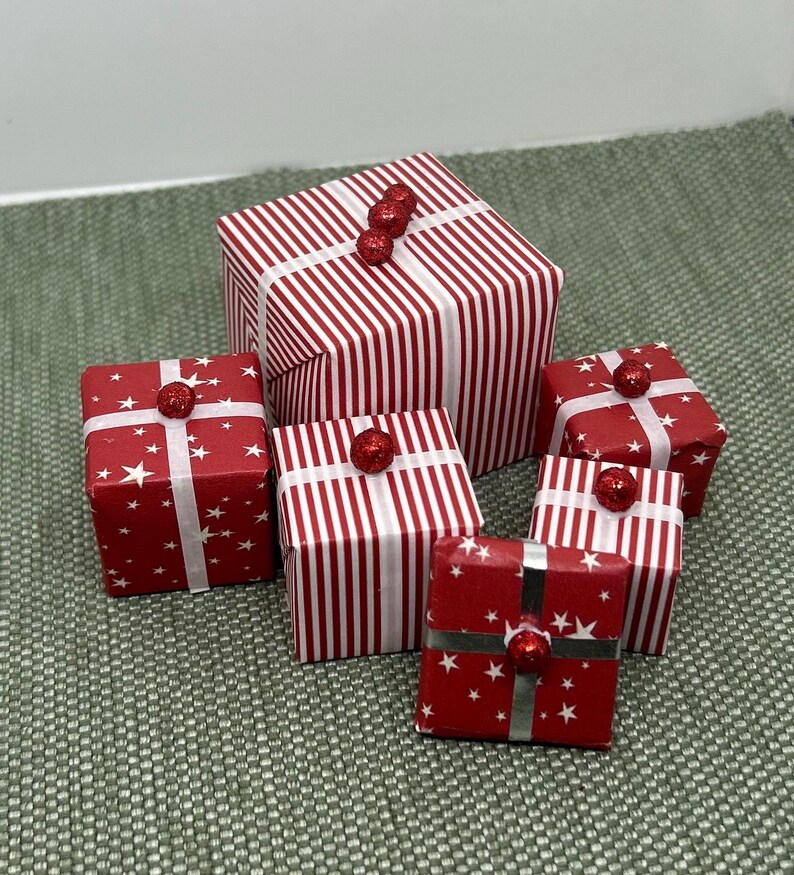 Miniature Dollhouse Farmhouse Christmas Presents - Etsy