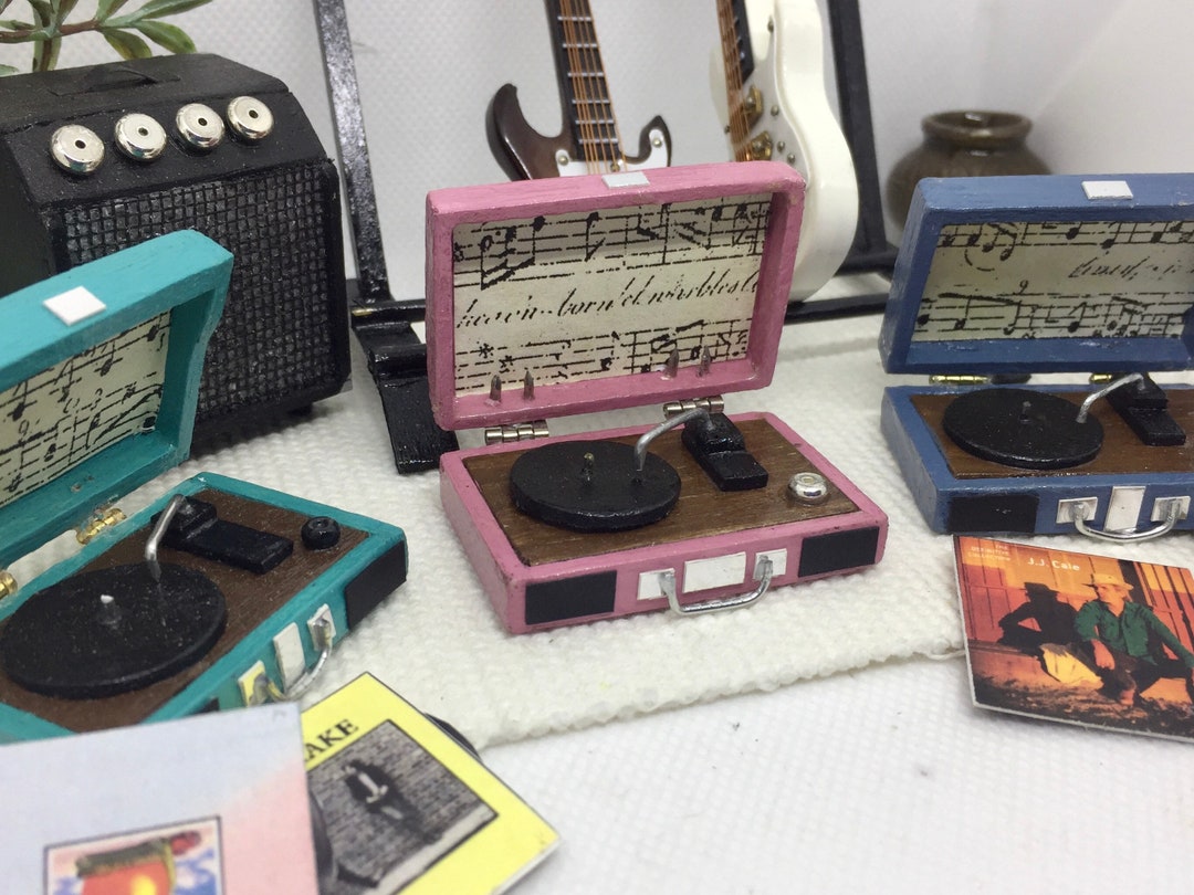 Miniature Dollhouse Vintage-inspired Record Player - Etsy