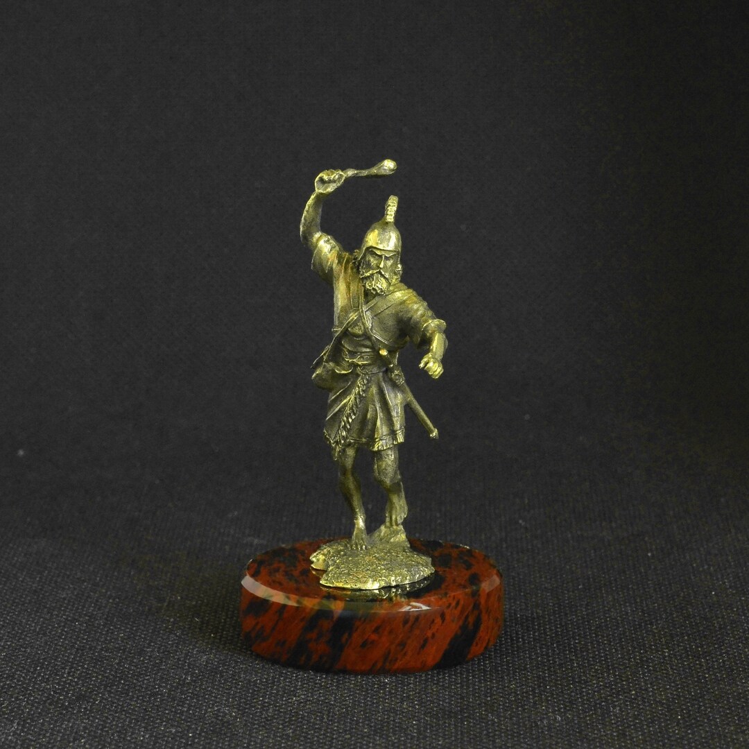 Estatuilla de bronce macizo hecha a mano Estatua del antiguo guerrero ...