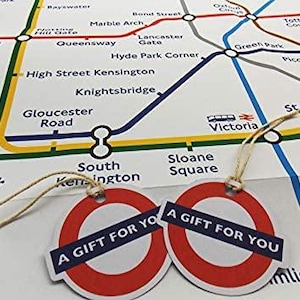 London Underground Map Wrapping Paper - 2 Sheets With Tags Gift Wrap ...