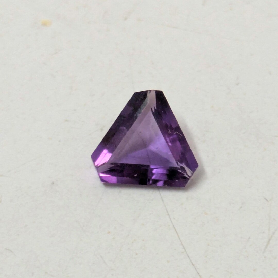 7 MM Unique Fancy Amethyst, X-cross Cut Triangle, Top Quality Triangle ...