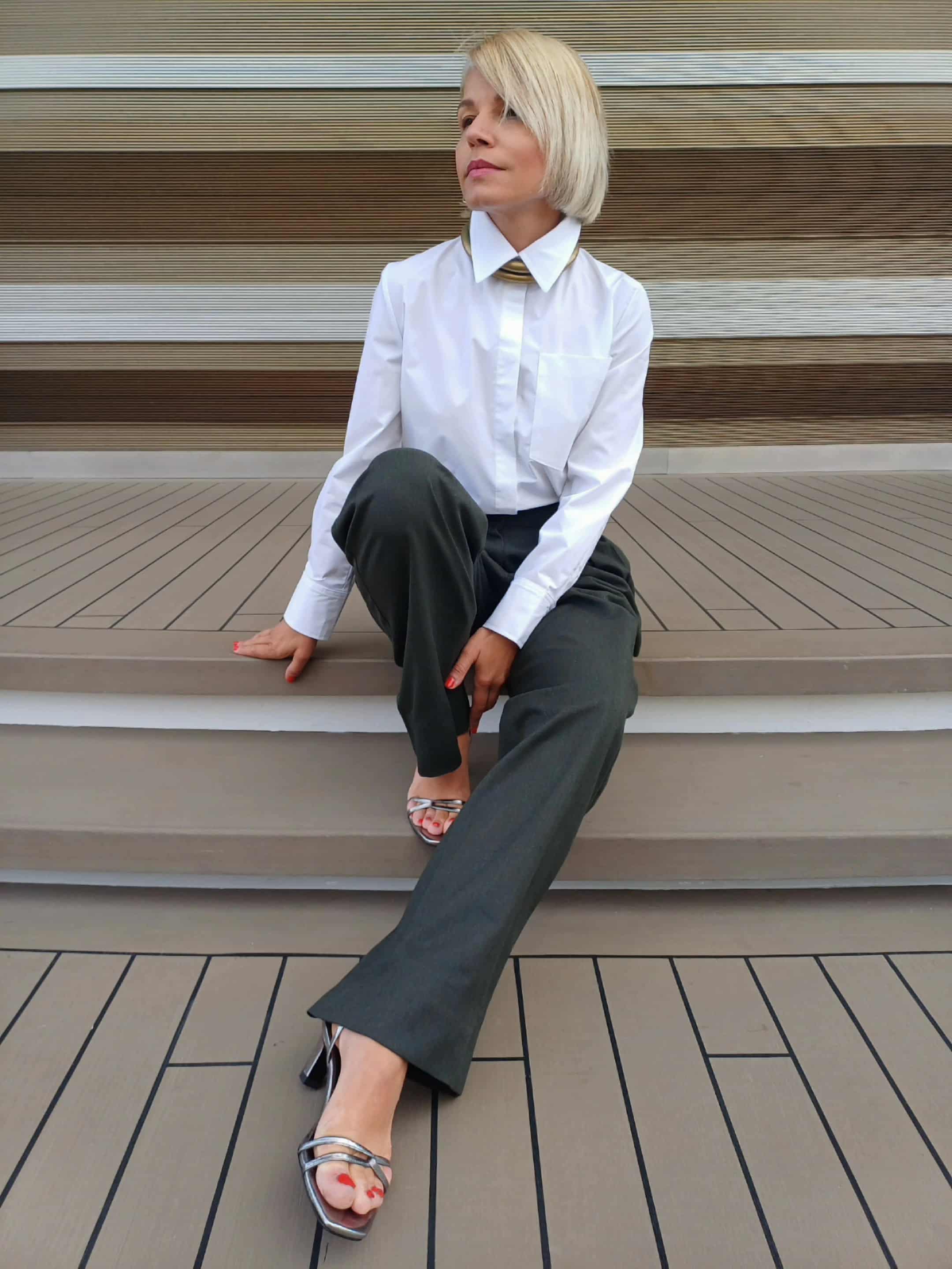 White Cotton Relaxed Fit Shirt - Back Box Pleat & Single Front Chest ...