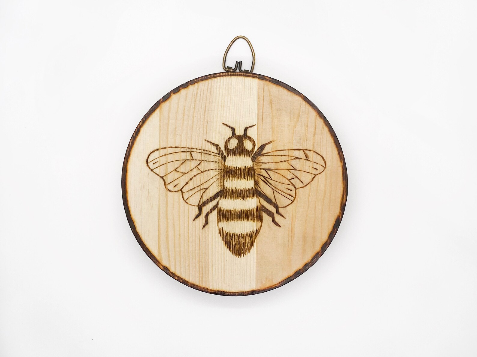 Honey Bee - Circular Wood Burning Plaque Pyrography Art - Etsy