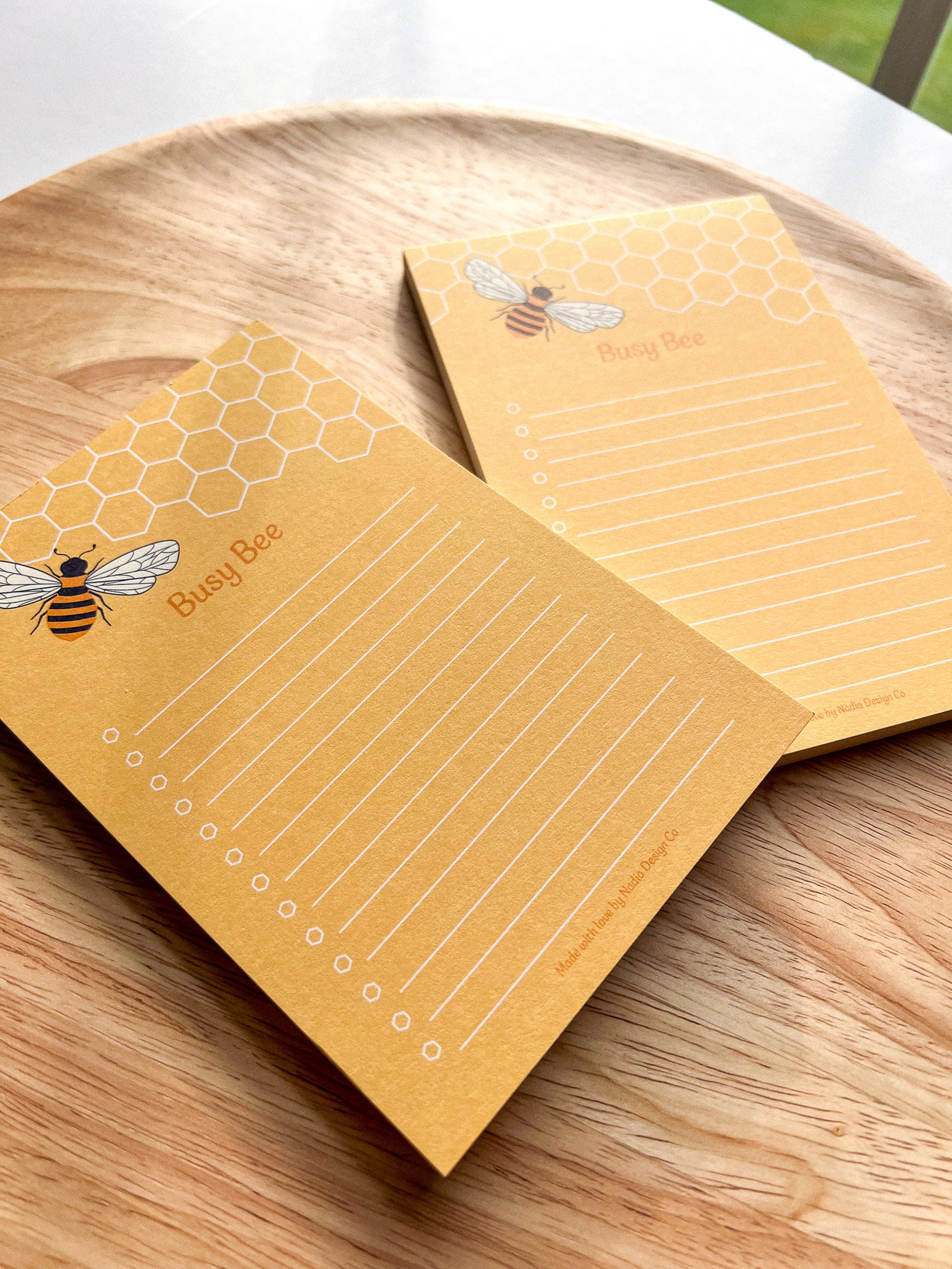 Busy Bee Notepad | Bee Honeycomb List Taking Notes Illustration Yellow ...