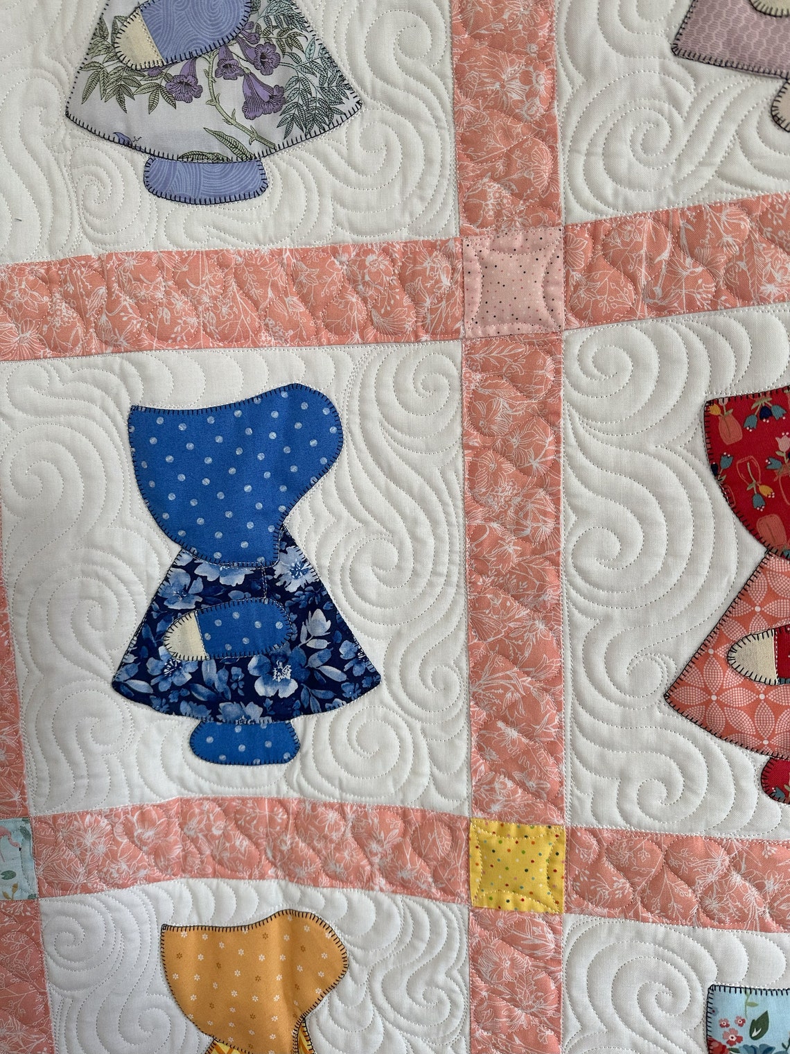 Handmade Sun Bonnet Sue Appliqued Quilt - Etsy