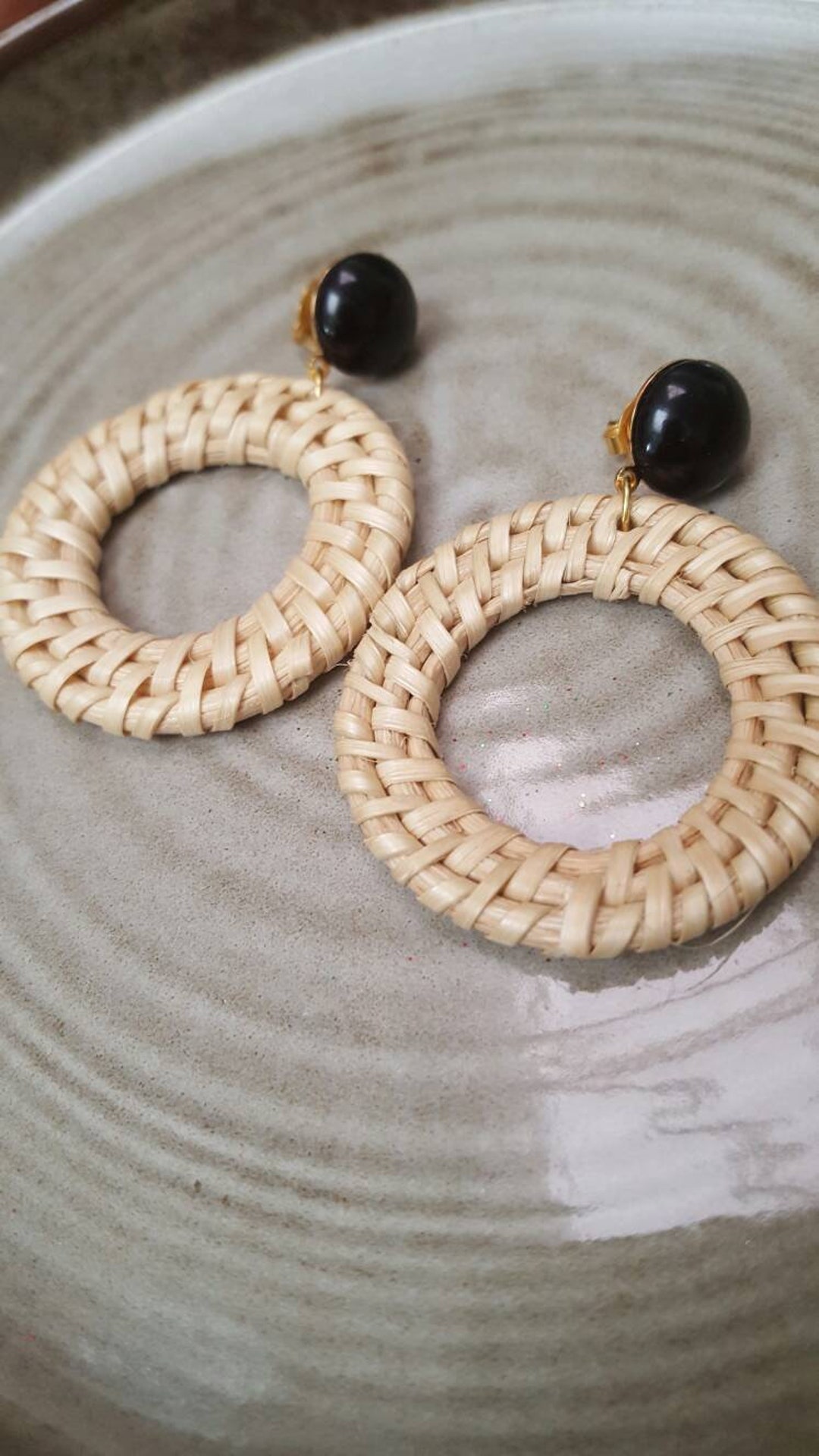 BO Golden Earnails Rattan Pendant and Black Onyx Cabochon - Etsy