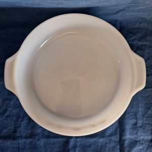 Vintage DYNAWARE CASSEROLE DISH Pyr-o-rey Daisy Milk Glass Pan Bowl 8 ...