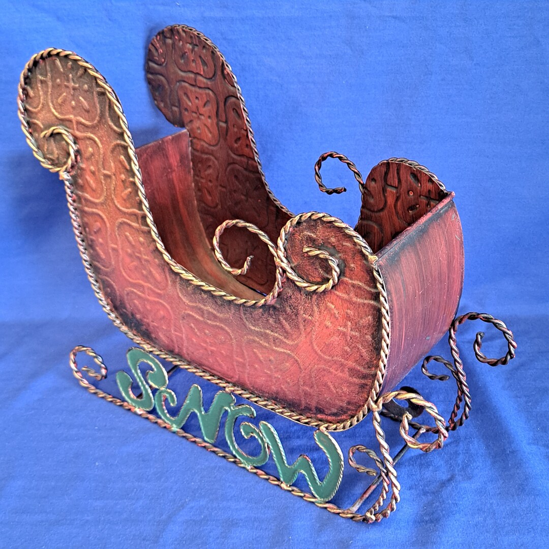 Large Red Metal Christmas TABLETOP SANTA SLEIGH Sled Table Decor Snow ...