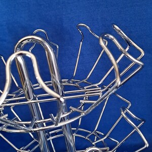 KEURIG K CUP CAROUSEL Coffee 24 Pod Holder Silver Chrome Metal Spinning ...