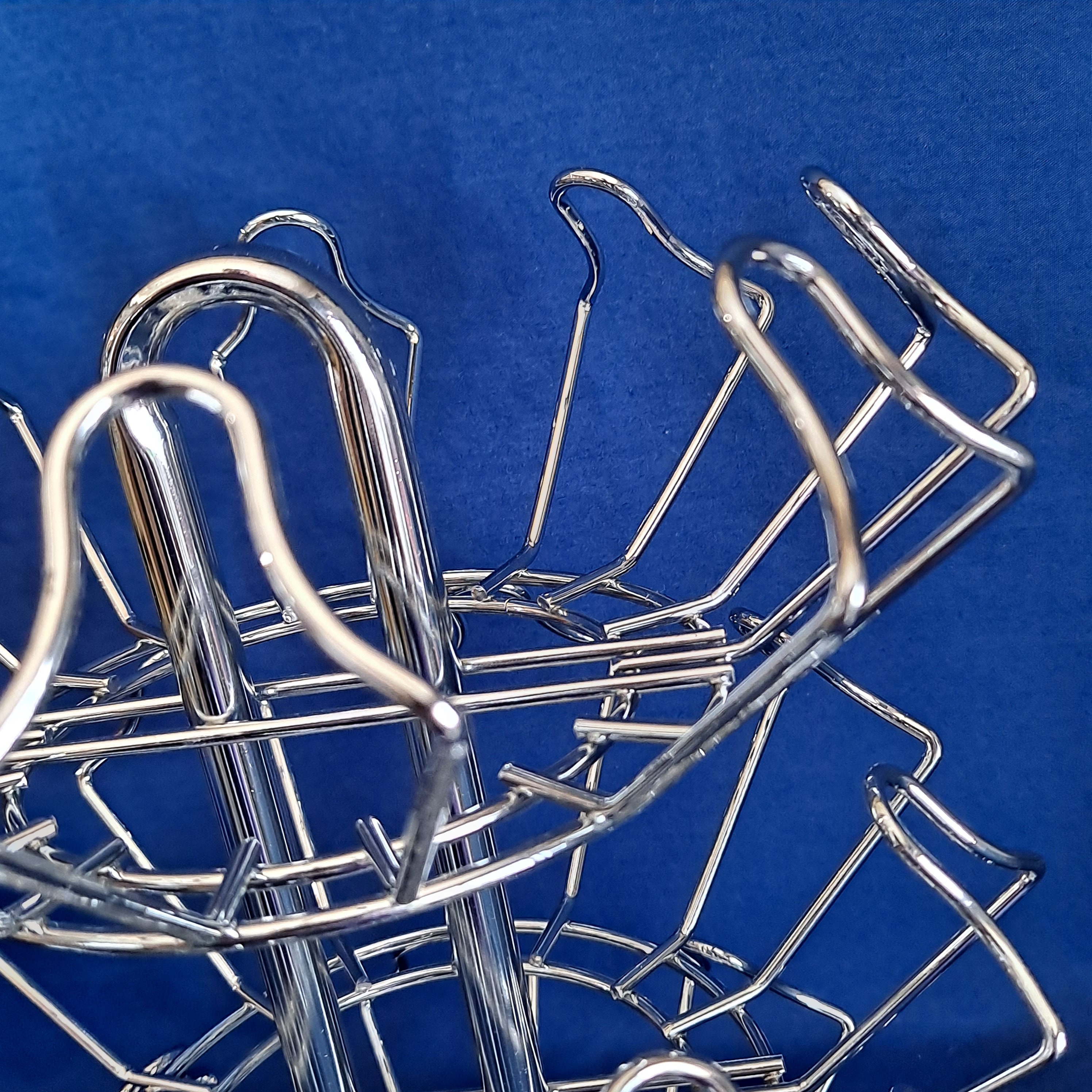 KEURIG K CUP CAROUSEL Coffee 24 Pod Holder Silver Chrome Metal Spinning ...