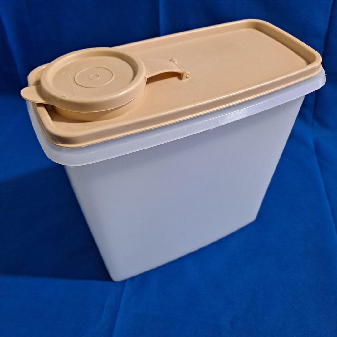 Vintage TUPPERWARE CEREAL KEEPER Holder Pitcher 469 Pour N Store ...