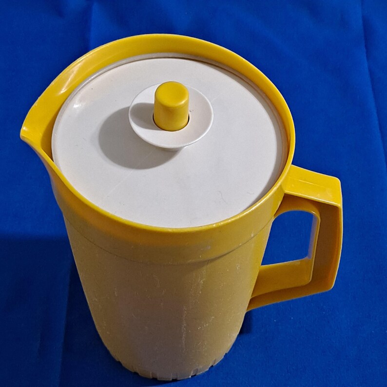 Vintage Tupperware JUICE PITCHER 874 Holder Yellow W/handle Canister ...