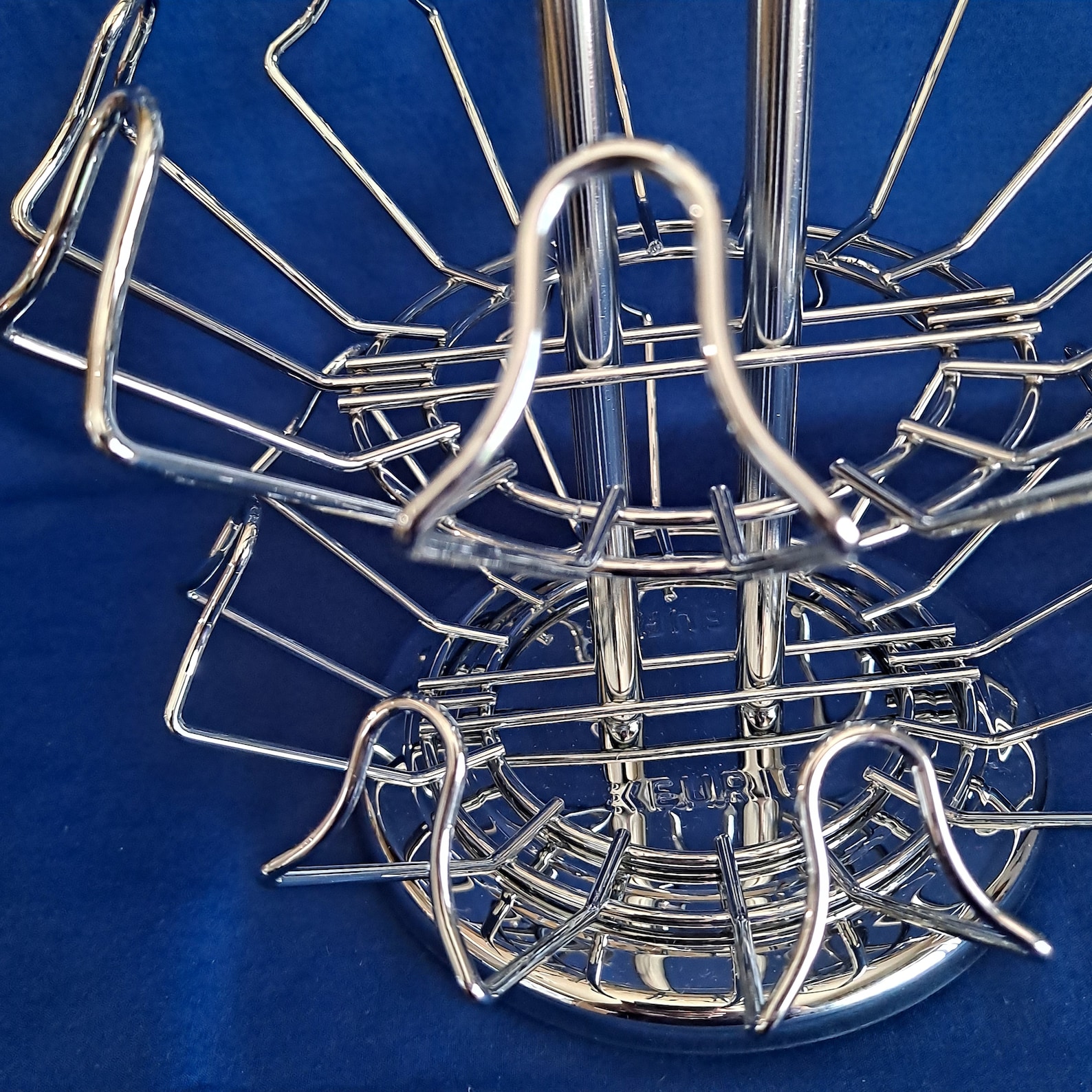 KEURIG K CUP CAROUSEL Coffee 24 Pod Holder Silver Chrome Metal Spinning ...