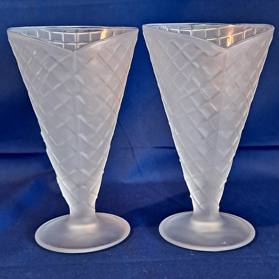 Lot 2 FROSTED Ice Cream CONE Sundae GLASSES Soda Fountain Malt Parfait ...
