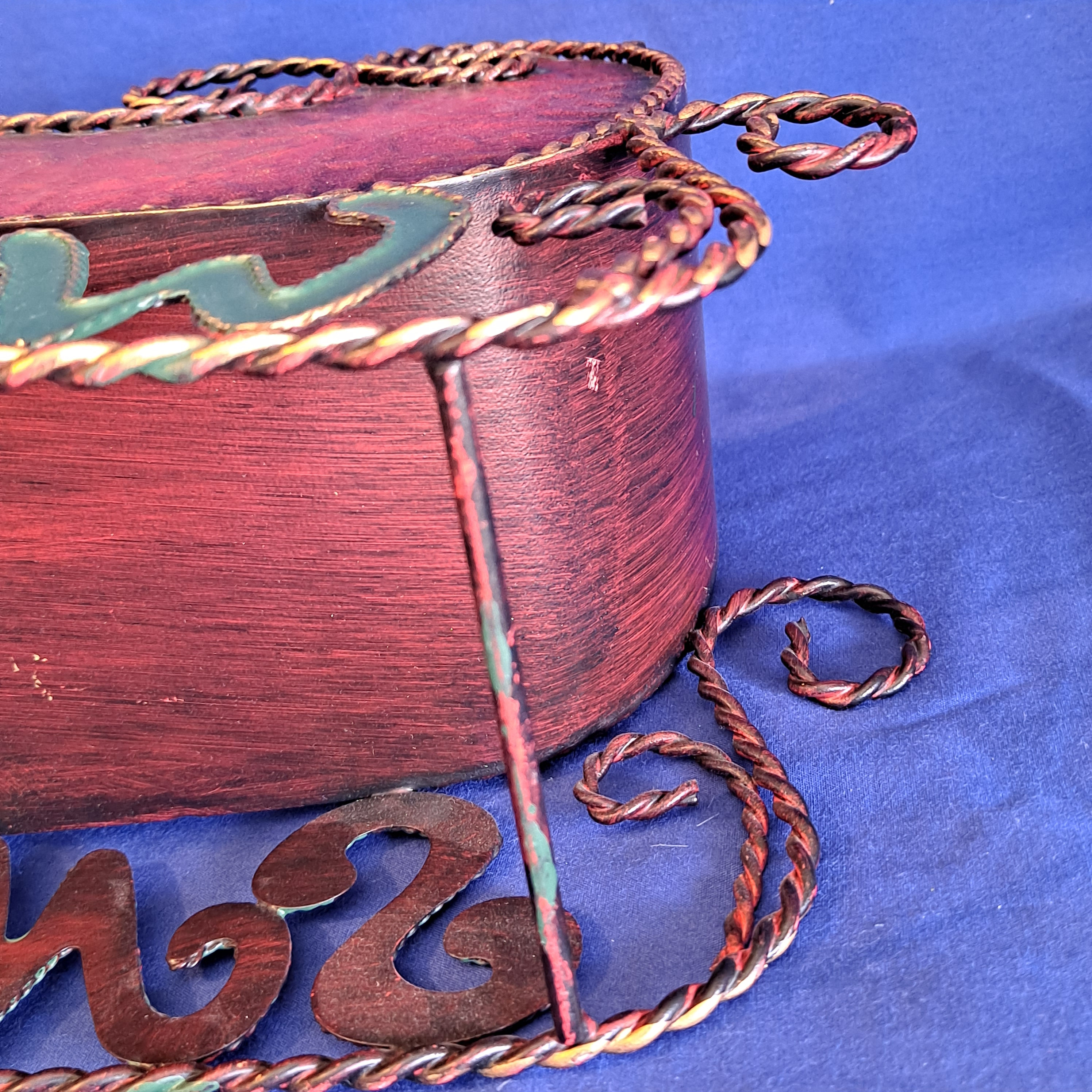 Large Red Metal Christmas TABLETOP SANTA SLEIGH Sled Table Decor Snow ...