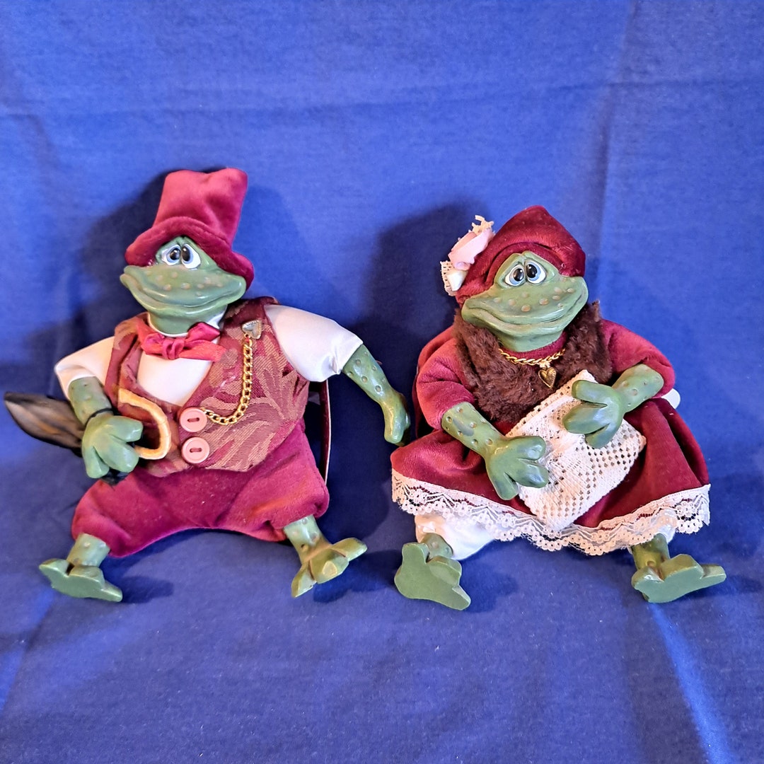 Russ Berrie LILY & LEOPOLD Plush FROG Figurines Li'l Romantics Toad ...