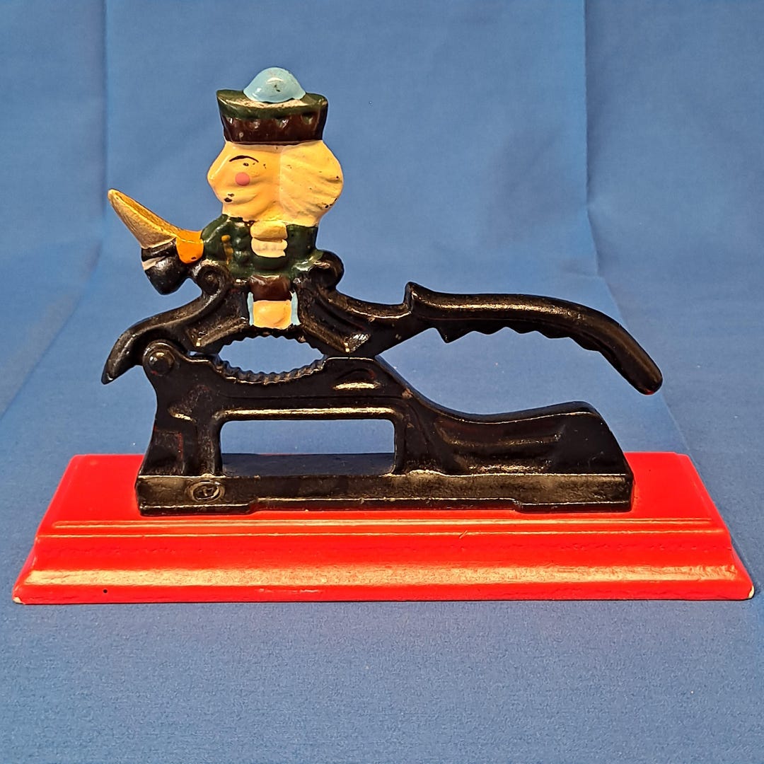Vintage SOLDIER NUT CRACKER Smasher Breaker Manual Metal Wood Cast Iron ...