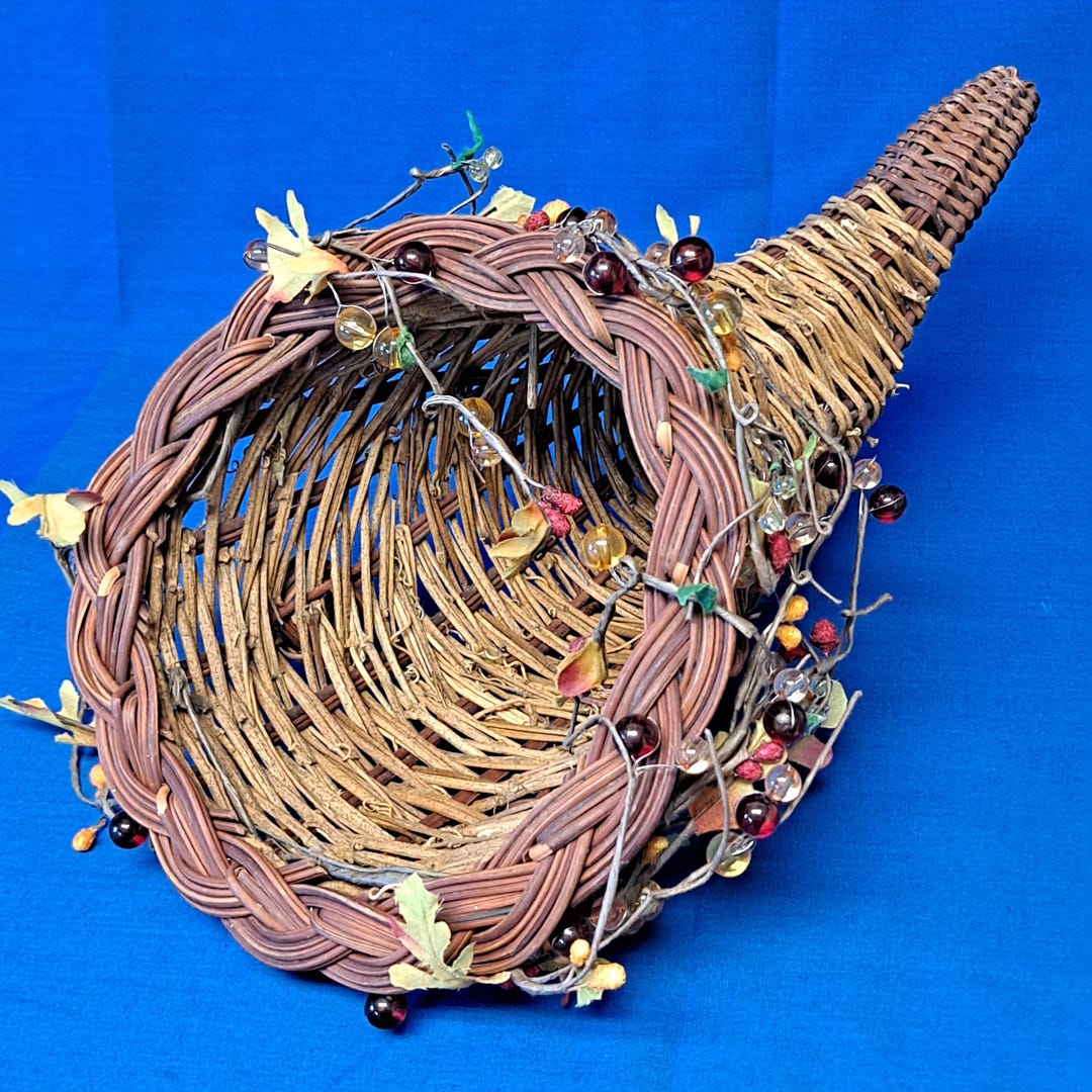 Vintage Small WICKER CORNUCOPIA BASKET 14" Horn of Plenty Decoration ...