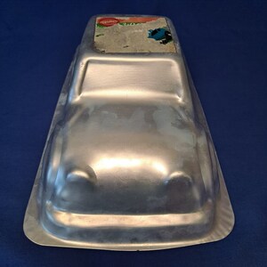 Vintage 2001 Wilton 3D CAR CAKE PAN Stand up Baking Mold Automobile ...