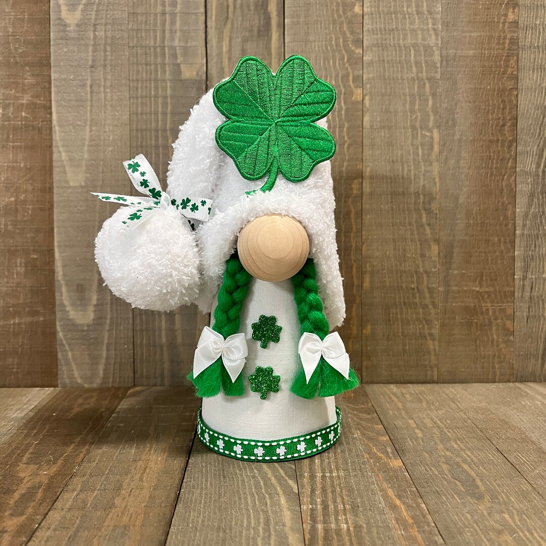 Girl Four Leaf Clover Gnome, St Patricks Gnome - Etsy