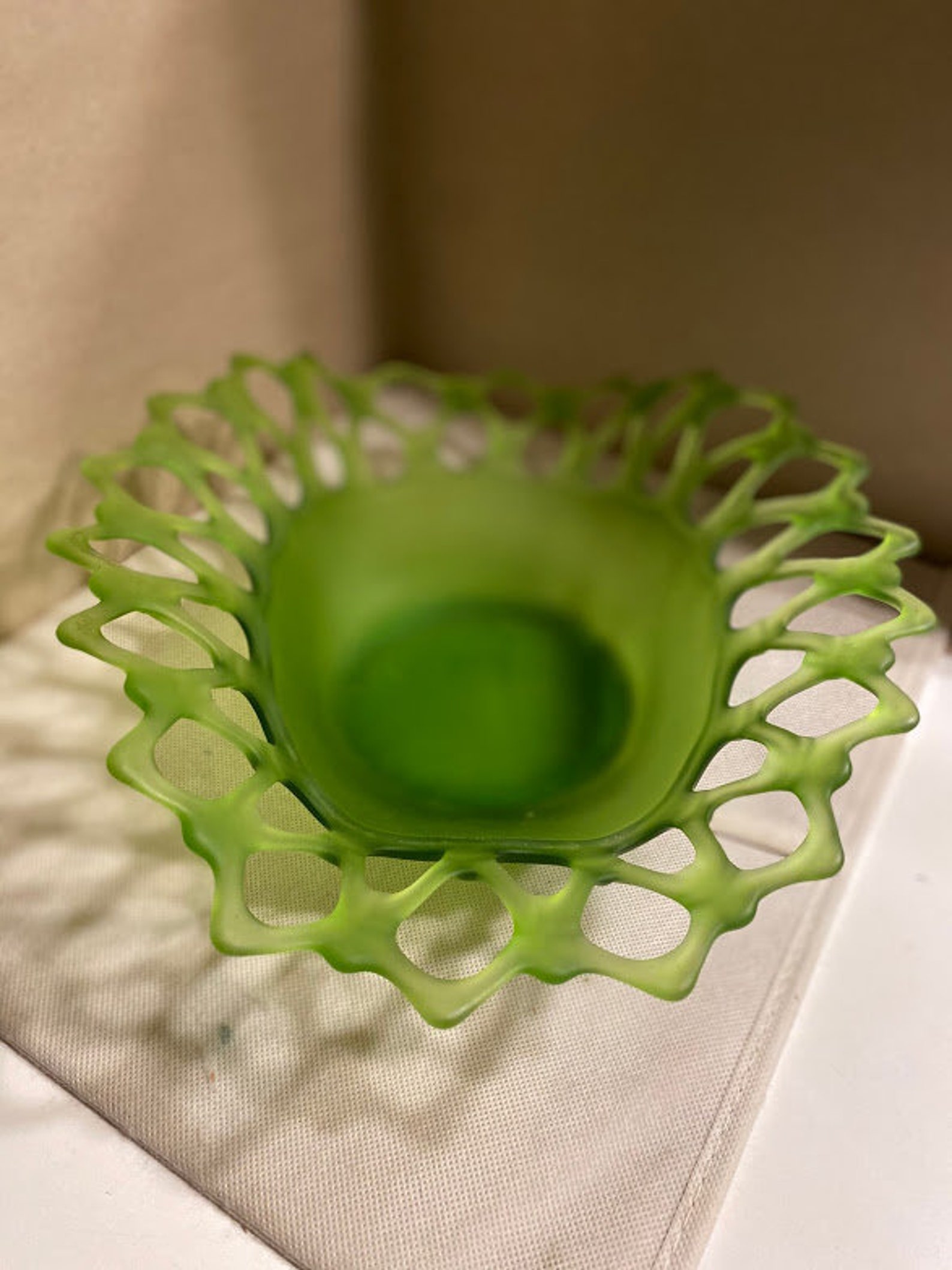 Large Forest Green Frosted Glass Bowl W Lace Reticulated Etsy
