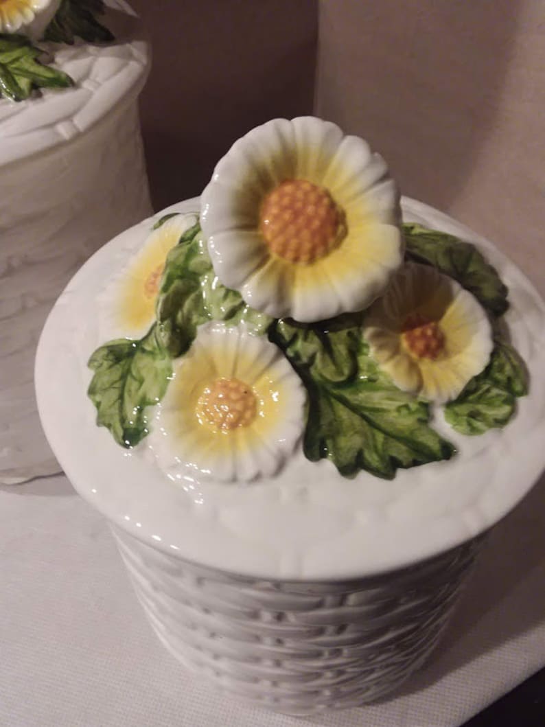 Lefton Basket Weave Daisy Canisters/1970's Canisters - Etsy