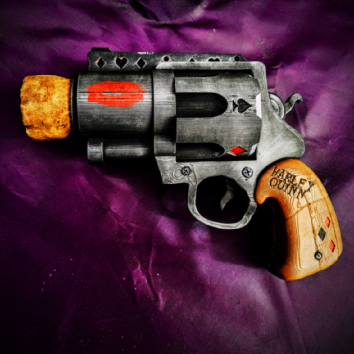 Harley Quinn Pop Gun / Cork Revolver 3D print Comic | Etsy