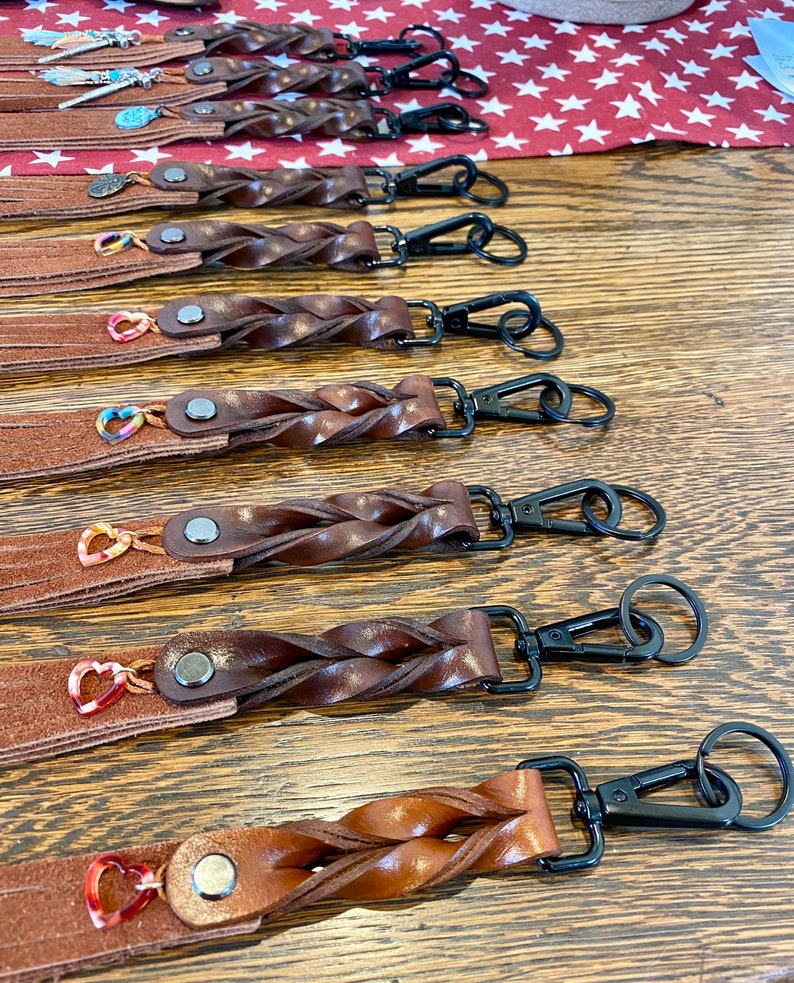 Sweetheart Twisted Ribbons Keychain. Veg Tanned Leather Dark - Etsy