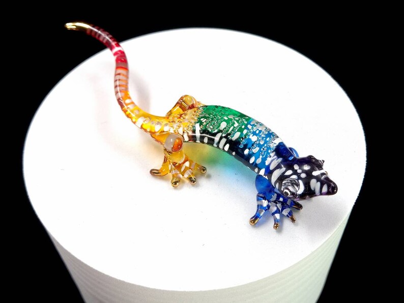 Tiny Gecko Glass Blown Figurine , Rainbow Gecko, Reverse Rainbow - Etsy