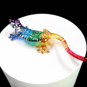 Tiny Gecko Glass Blown Figurine , Rainbow Gecko, Reverse Rainbow - Etsy