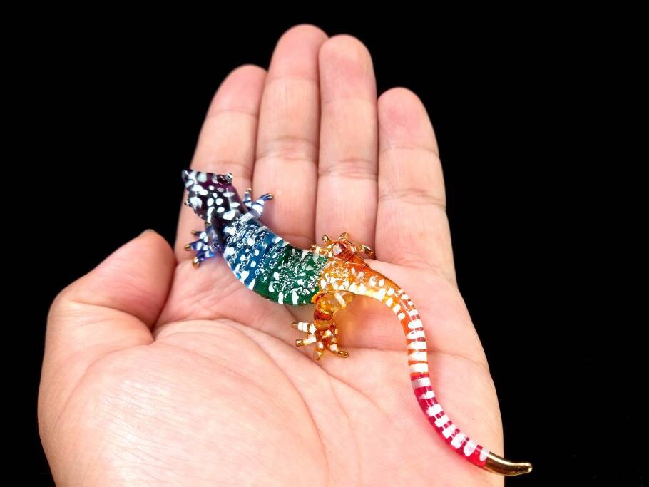 Tiny Gecko Glass Blown Figurine Rainbow Gecko Reverse - Etsy